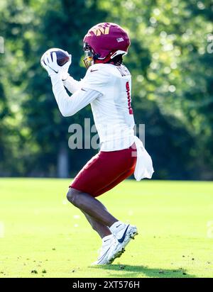 Washington Commanders wide receiver Jahan Dotson (1) in action during ...