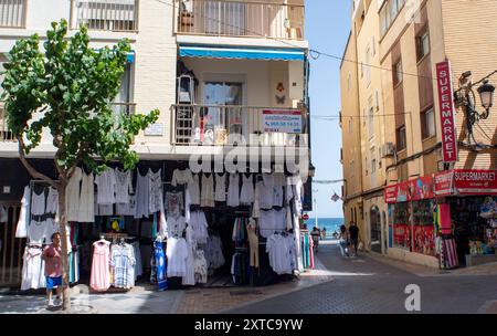 Fashion boutique and supermarket one block from the sea in Benidorm ...