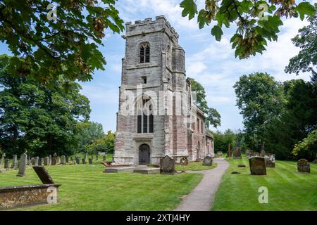 Baddesley Clinton Historical Church with Gravestones, Warwickshire ...