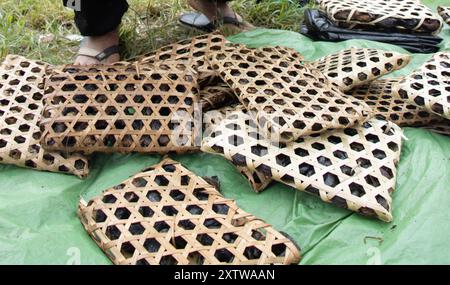 Perungo, a wicker tote bag to hold dried fish at Haat Bazaar in ...