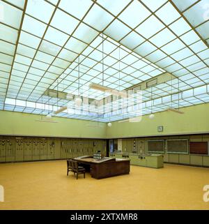 Dresden Mitte power station, control room Stock Photo - Alamy