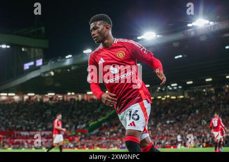 Manchester United midfielder Amad Diallo (16) protests during the ...