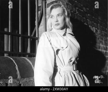 CAT GIRL, Barbara Shelley, Kay Callard, 1957 Stock Photo - Alamy