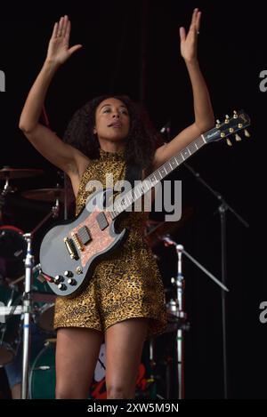 Corinne Bailey Rae presenting her 2024 Mercury Music Prize nominee ...