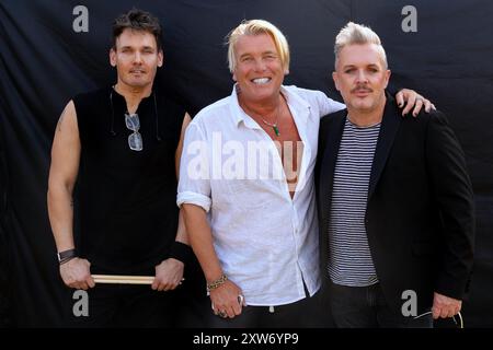 Matthew James Pateman & Rob Jeffrey and Lee Murray seen on stage ...