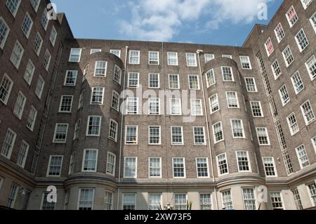 Mansion Block, St John's Wood, London, England, UK Stock Photo - Alamy