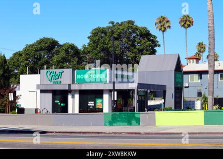 Hart House, fast food restaurant located at 6800 Sunset Blvd, Los ...