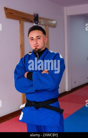 Judo fighter portrait in dojo Stock Photo - Alamy