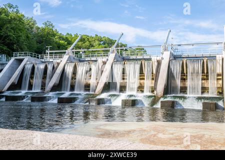 The A concrete reservoir dam in Willow River SP, Wisconsin Stock Photo ...