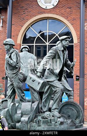 Around the UK - ‘The Spirit of Barrow’, statue, Barrow in Furness Stock ...