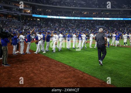Kansas City Royals' players celebrate after their baseball game against ...