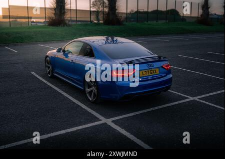 2014 Audi RS5 - Sepang Blue Stock Photo - Alamy