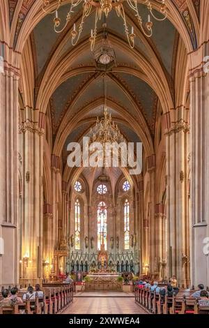Nave and Altar in Cathedral of the Assumption, Zagreb, Croatia Stock ...