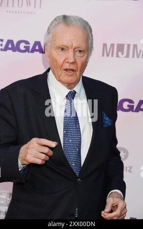 HOLLYWOOD, CALIFORNIA - AUGUST 20: (L-R) Jon Voight, Amanda Righetti ...