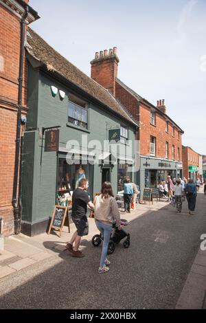 Shops on the Thoroughfare in Woodbridge, Suffolk in the United Kingdom ...