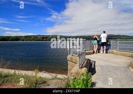 Viewpoint across Llanishen reservoir - 'Lisvane & Llanishen Reservoirs ...