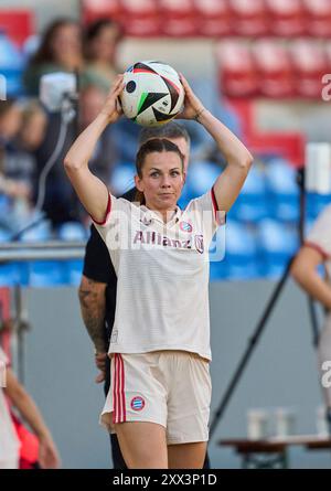 Tuva Hansen (FC FC Bayern Munich Women, #06) / Portrait / Portrait GER ...