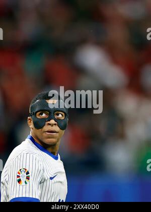 HAMBURG - Kylian Mbappe of France wearing a face mask during the UEFA ...