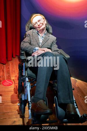 Steven Hawking figure in the Wax Museum in Barcelona, Spain Stock Photo ...