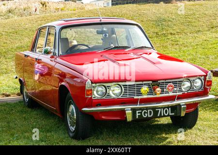 vintage red rover 2000 Sc 2 litre P6 from 1972 Stock Photo - Alamy