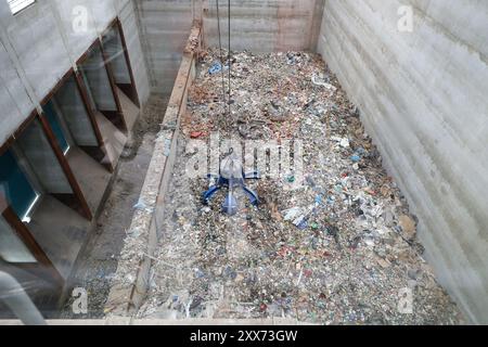 Waste bunker in a waste-to-energy plant Stock Photo - Alamy