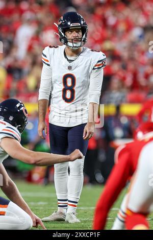 Chicago Bears kicker Cairo Santos (8) kicks a field goal against the ...