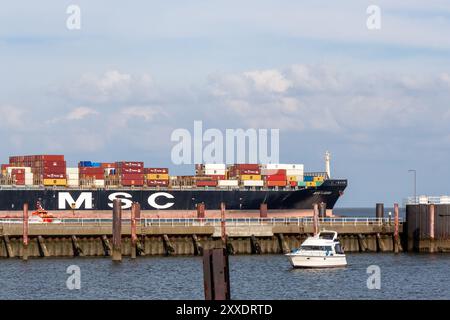An MSC container ship sails into the harbor in Qingdao in eastern China ...