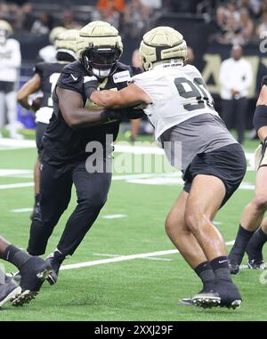 New Orleans Saints center Cesar Ruiz (51) lines up for a play against ...
