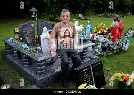 Christian man wearing a tee shirt depicting Jesus Christ at the ...