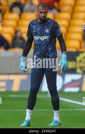 Robert Sanchez of Chelsea in the pregame warmup session during the ...