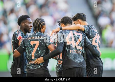 Jubel zum Tor zum 0:1 durch Eric Dier (FC Bayern Muenchen, #15), AUT ...