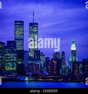 New York 1990s, illuminated lower Manhattan skyline, WTC World Trade ...