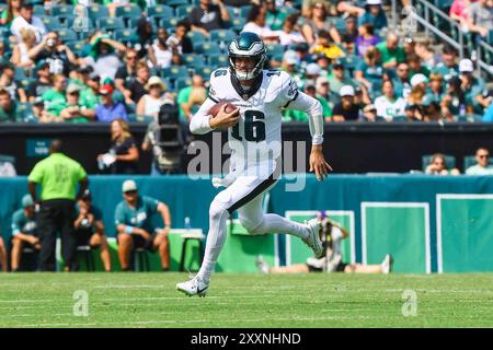 Philadelphia Eagles quarterback Tanner McKee in action during an NFL ...