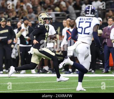 Tennessee Titans linebacker James Williams Sr. (52) celebrates an ...