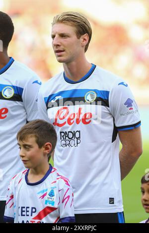 Football match, Marco BRESCIANINI Atalanta Bergamo left chasing Josha ...