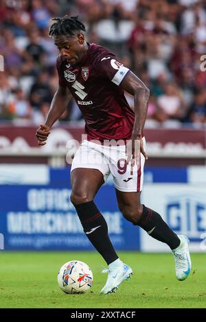 Duvan Zapata of Torino FC seen in action during Serie A 2024/25 ...