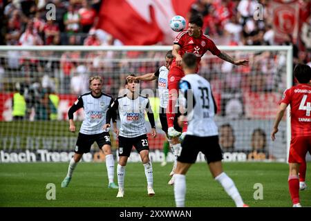 #11 Dennis Chessa (SSV Ulm 1846 Fußball) Platzbegehung DFL regulations ...