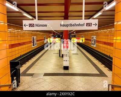 U-Bahn Line U5 Stations Schillingstrasse. Newly build part and latest ...
