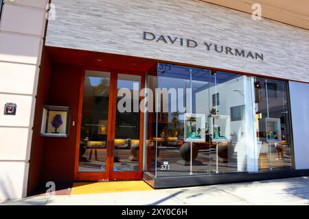 DAVID YURMAN fashion store on Rodeo Drive, Beverly Hills Stock Photo ...