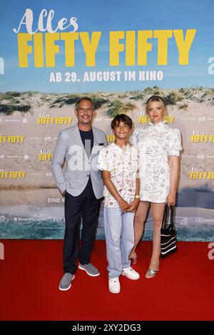 Moritz Bleibtreu bei der Premiere der Disney Serie Call My Agent Berlin ...