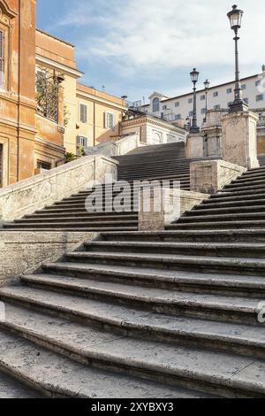 Spanish stairs in uninhabited Rome, one of the most famous stairs in ...