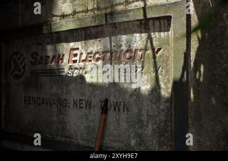 Sabah Electricity Sign on concrete base Stock Photo - Alamy