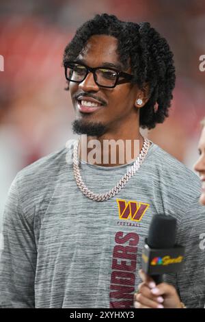 Washington Commanders quarterback Jayden Daniels (5) before an NFL ...