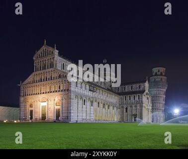 pisa cathedral night - pisa cathedral night 06 Stock Photo - Alamy
