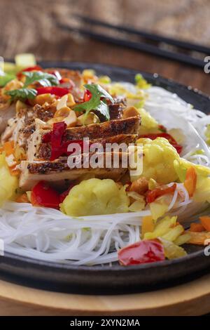 Hot sizzler on wood Stock Photo - Alamy