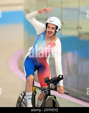 France's Alexandre Leaute wins the Men's C2 3000m Individual Pursuit ...