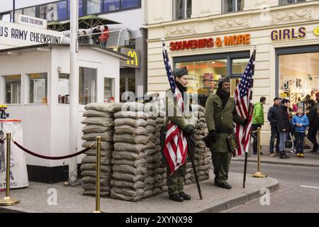 Checkpoint Charlie, Berlin, Alemania Stock Photo - Alamy