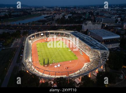 Dresden, Germany. 30th Aug, 2024. Athletics, opening of the Heinz ...