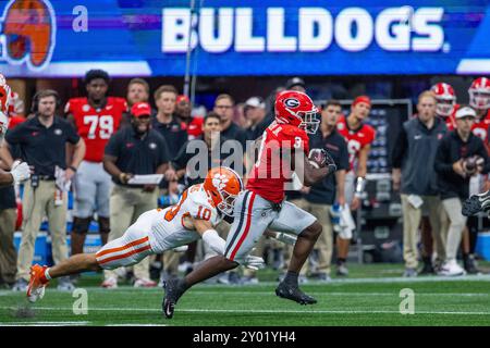 Georgia running back Nate Frazier (3) runs with the ball during the ...
