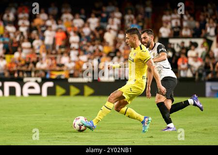 Luis Rioja of Valencia CF during the La Liga EA Sports match between FC ...